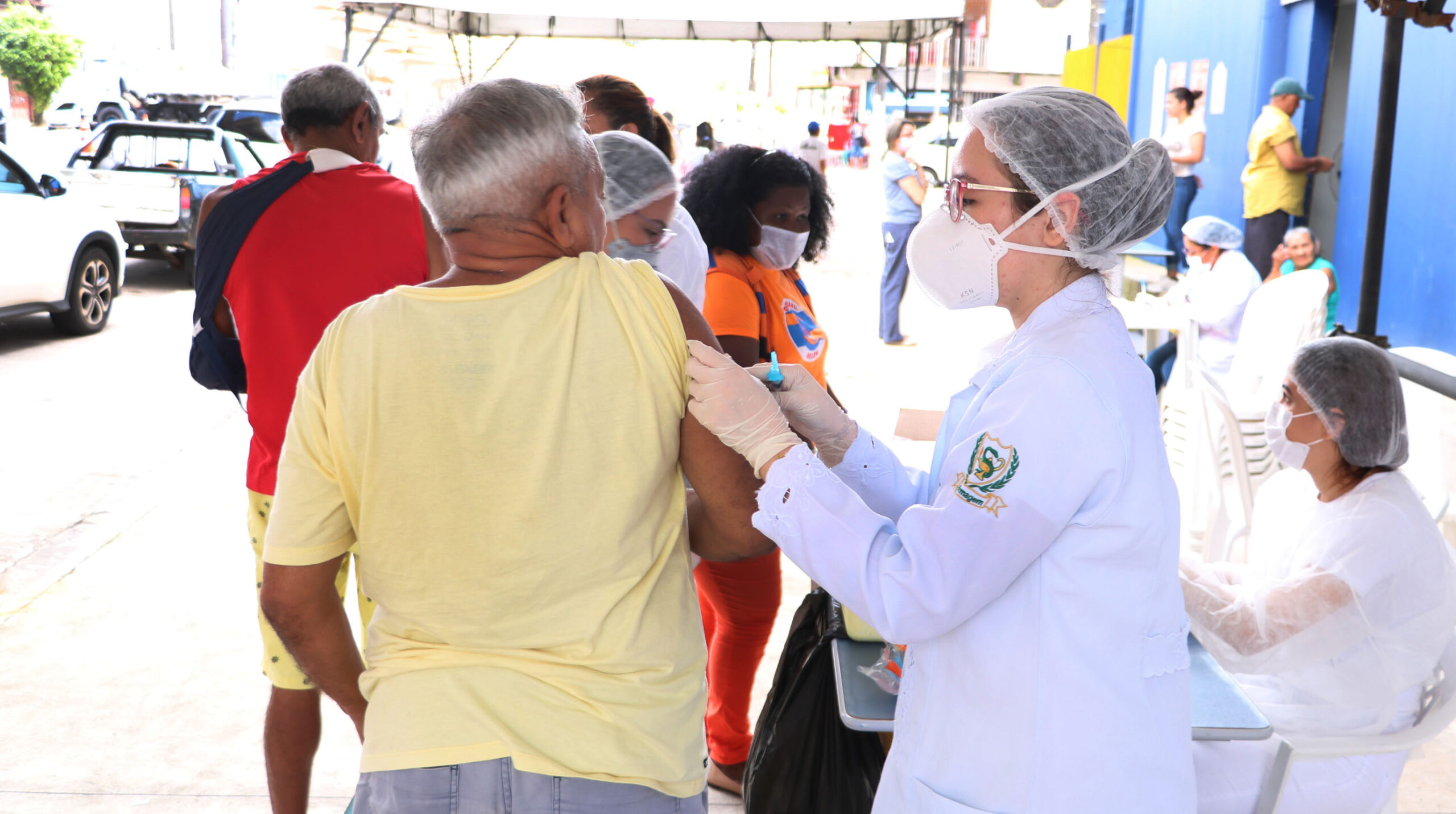 Não se trata só de como o vírus age no corpo, mas em quais corpos ele ...